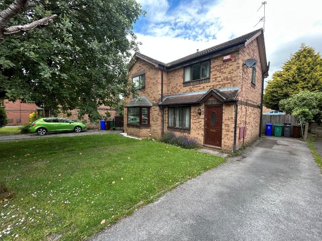 Goldcrest Close, Manchester M22, 2 bed semi detached house to rent, £1,250 pcm | PrimeLocation