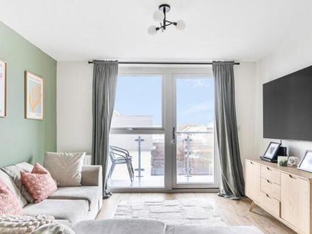 Goldcrest House, Maidenhead, 2 Bedroom Flat