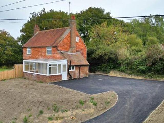 Golden Cross Cottages, Lower Road, 3 Bedroom Semi detached
