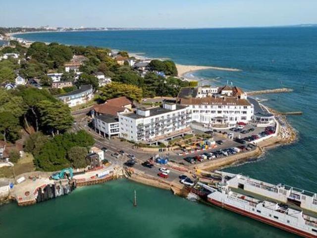 Golden Gates, Ferry Way,3 Bedroom Apartment