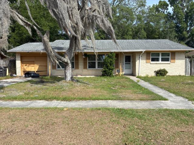 Golden Grove Rd W