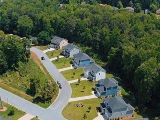 Golden Dr, Atlanta, GA 30344