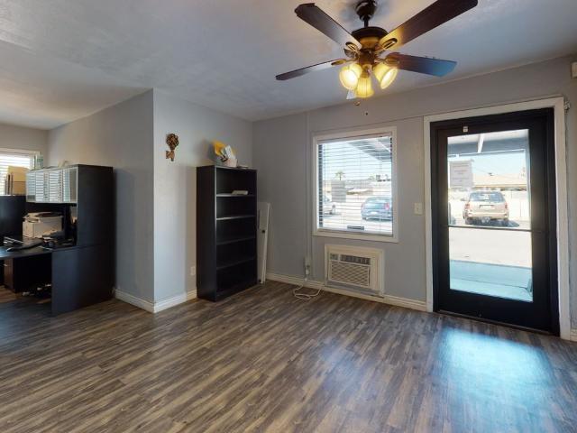 Golden Key 1 Bedroom Apartment for Rent at 3675 W Osborn Rd, Phoenix, AZ 85019