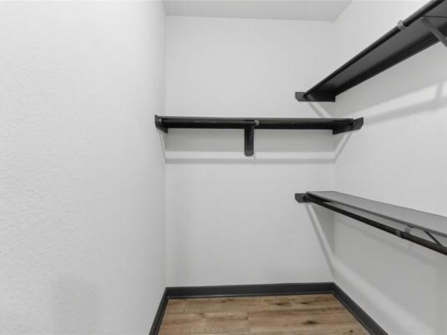 Golden Hearth B: newly built rooms in Settegast, free parking, fenced backyard