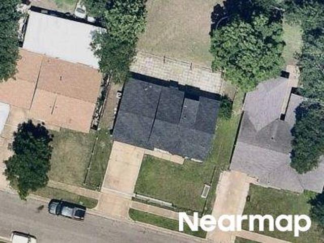 Golden Meadows Ln
