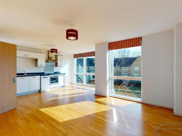 Golden Mile House, Brentford TW8, 2 bed flat to rent, £2,197 pcm | PrimeLocation