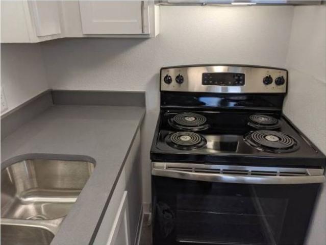 Golden Nugget Apartments 1 Bedroom Apartment for Rent at 291 W Belleview Ave, Englewood, CO 80110