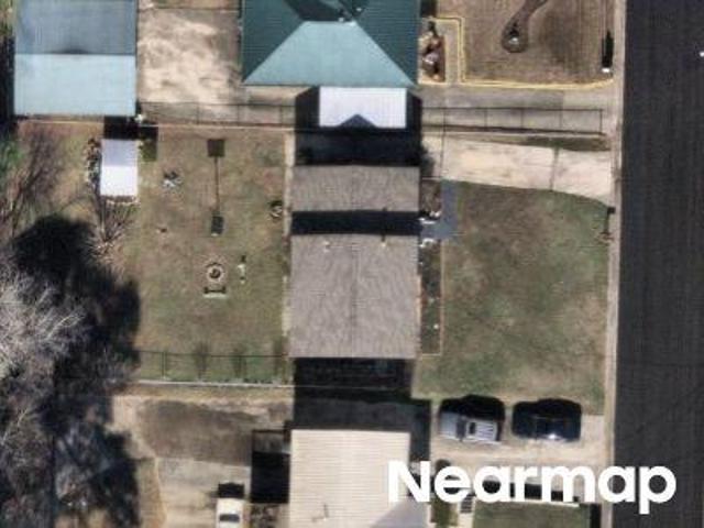 Golden Pines Ln SW