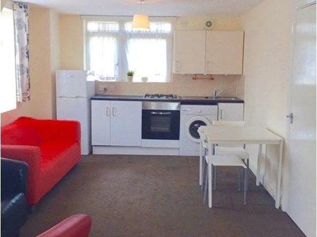 Golders Green, London NW11, 1 bed flat to rent, £1,517 pcm | PrimeLocation