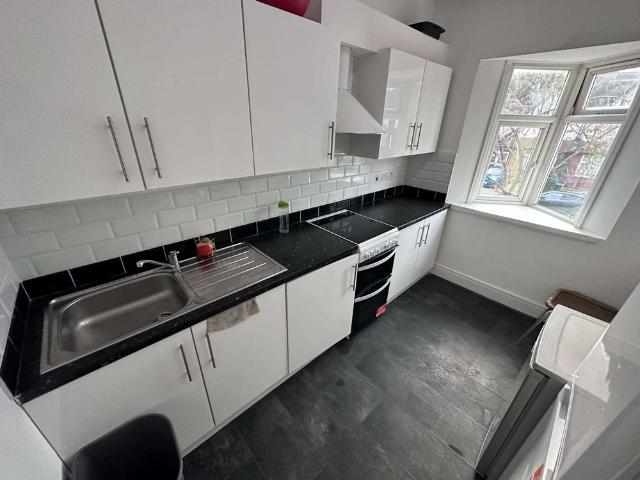 Golders Rise 1A