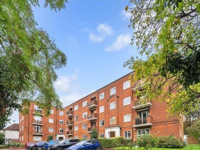 Golderslea, Finchley Road, 2 Bedroom Apartment