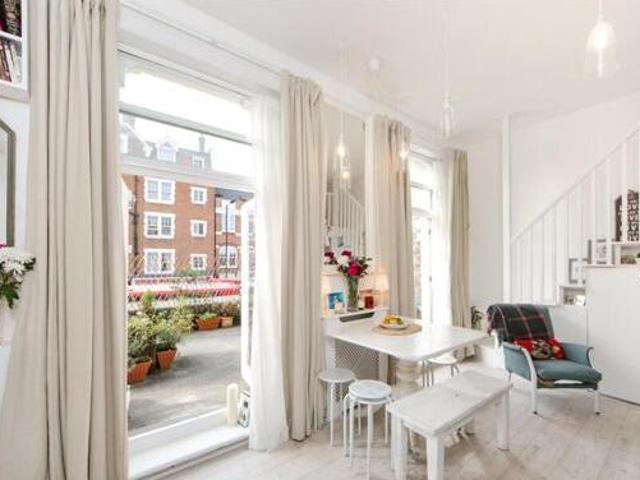 Goldhawk Road, London, Studio Flat For