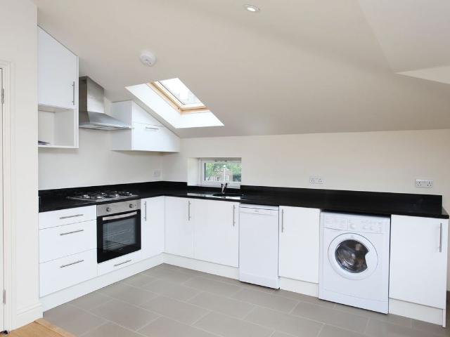 Goldhawk Road, Stamford Brook, Hammersmith W6, 2 bed flat to rent, £2,400 pcm | PrimeLocation