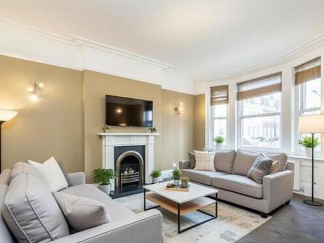 Goldhurst Terrace, South Hampstead, 2 Bedroom Flat