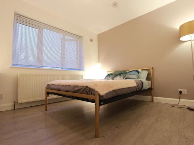 Goldings Crescent, Hatfield AL10, Room to rent, £600 pcm | PrimeLocation