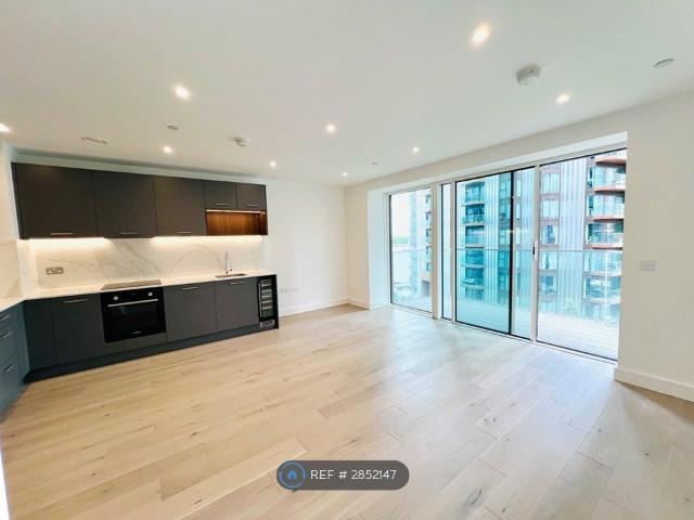 Goldsmith Apartments, London SE18, 1 bed flat to rent, £2,275 pcm | PrimeLocation