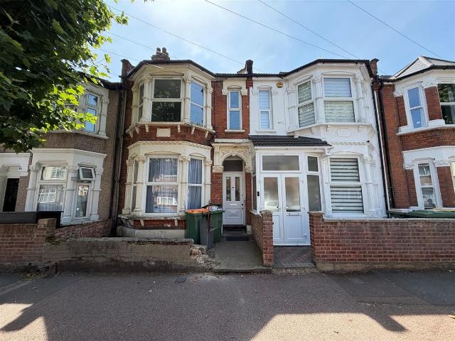 Goldsmith Avenue, London E12, 3 bed property to rent, £2,400 pcm | PrimeLocation