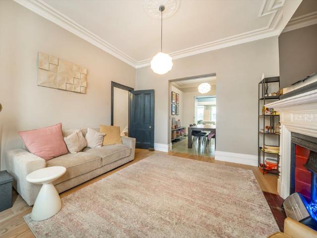 Goldsmith Avenue, W3, London