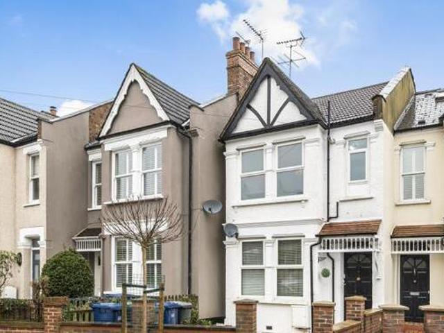 Goldsmith Road, London, 2 Bedroom Flat