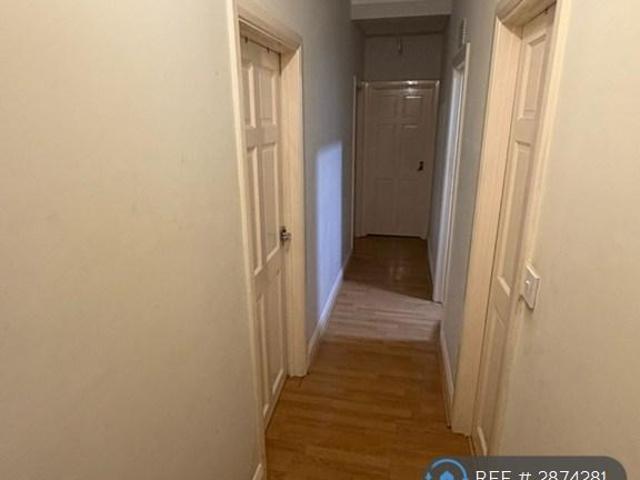 Goldsmith Road, London, E10 2 bed flat to rent £1,750 pcm £404 pw