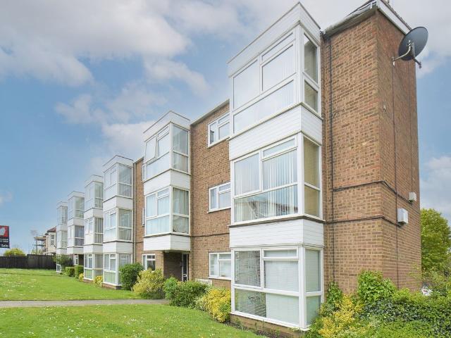 Goldsel Road, Swanley BR8, 2 bed flat to rent, £1,500 pcm | PrimeLocation