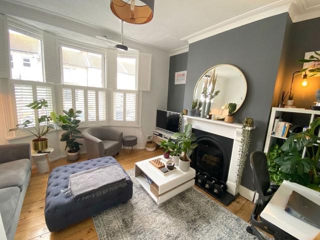 Goldstone Road, Hove BN3, 1 bed flat to rent, £1,350 pcm | PrimeLocation