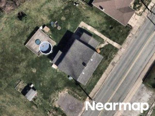 Goldstrom Ave