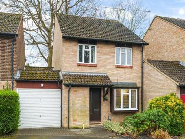 Goldsworth Park, Alterton Close, Woking, 4 Bedroom Link