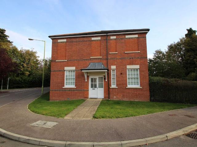 Goldring Way, London Colney, St Albans, Hertfordshire AL2, 3 bed detached house to rent, £2,200 pcm | PrimeLocation