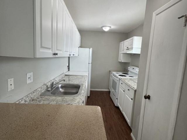 Golf Meadow 2 Bedroom Apartment for Rent at 1852 Golfview Ave, Fort Myers, FL 33901 Palm Lee Park