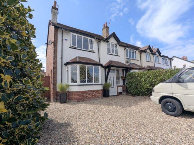 Golf Open 2026 Town Lane, Southport. 3 bed property to rent £21,667 pcm £5,000 pw