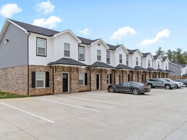 Golf Club Ln 1625 2 Bedroom Apartment for Rent at 1625 Golf Club Ln, Clarksville, TN 37043