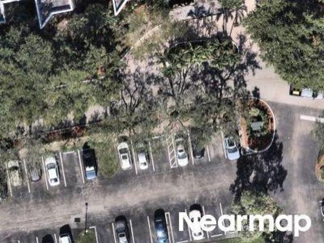 Golf Club Rd Apt 204