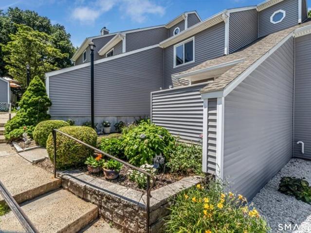 Golf Dr Unit,east Haven, Home For Sale