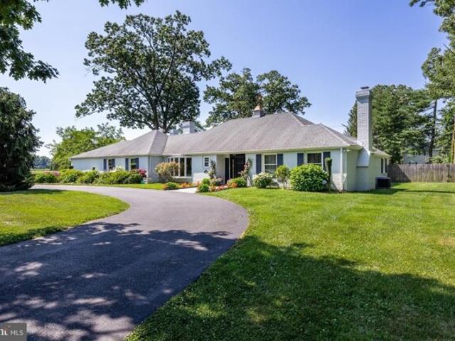 Golf Rd, Cinnaminson, Home For Sale