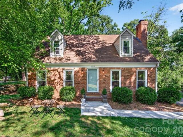 Golf Ridge Dr, Charlotte, Home For Sale