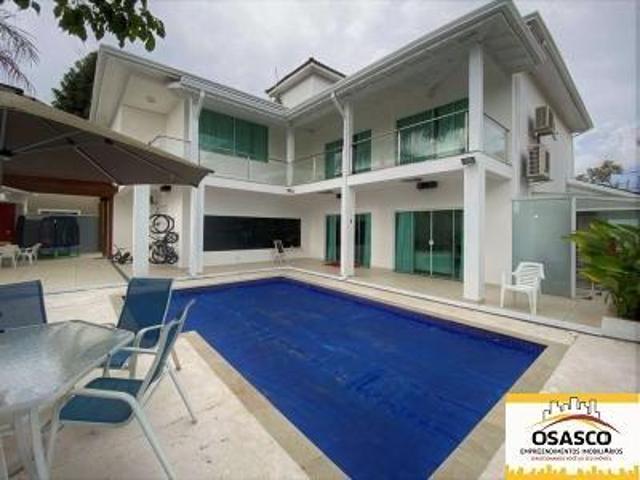 GOLF VILLAGE, LINDA MODERNA COM 5 DORMITÓRIOS 3 SUITES