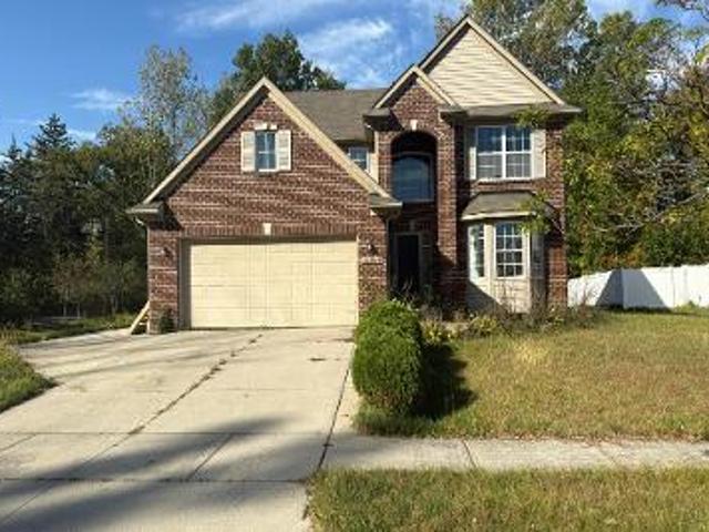 Golfcrest Dr