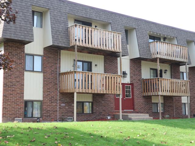 Golfview 1 Bedroom Apartment for Rent at 1777 Golfview Dr Apt 3, Essexville, MI 48732