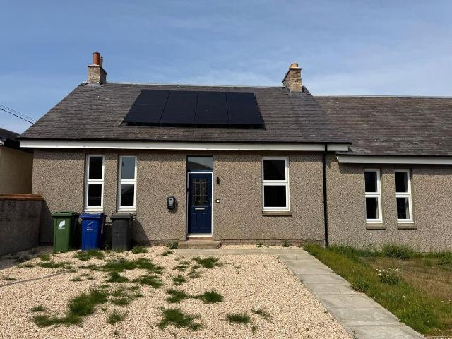 Gorton Loan, Rosewell, Midlothian EH24, 3 bed bungalow to rent, £1,400 pcm | PrimeLocation