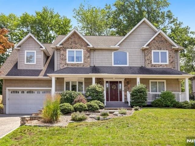 Gorden Dr, Paramus, Home For Sale