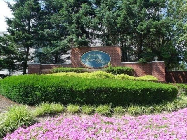 Gordon Cir, Parsippany Troy Hills Township, Condo For Sale