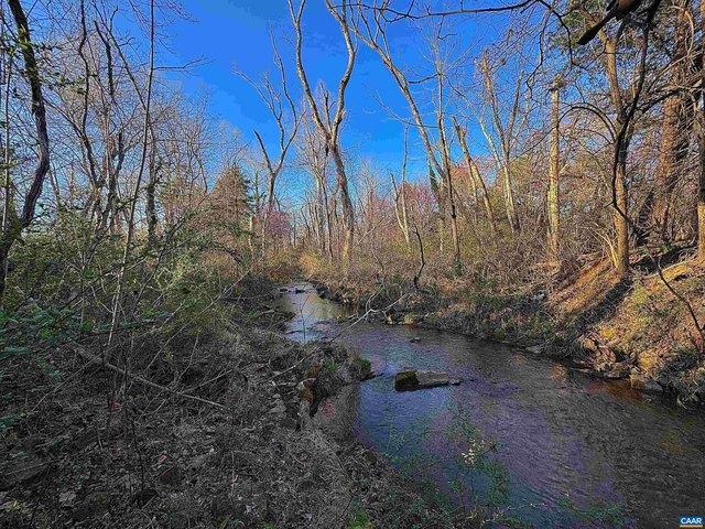 Gordon Ave, Louisa, VA 23093