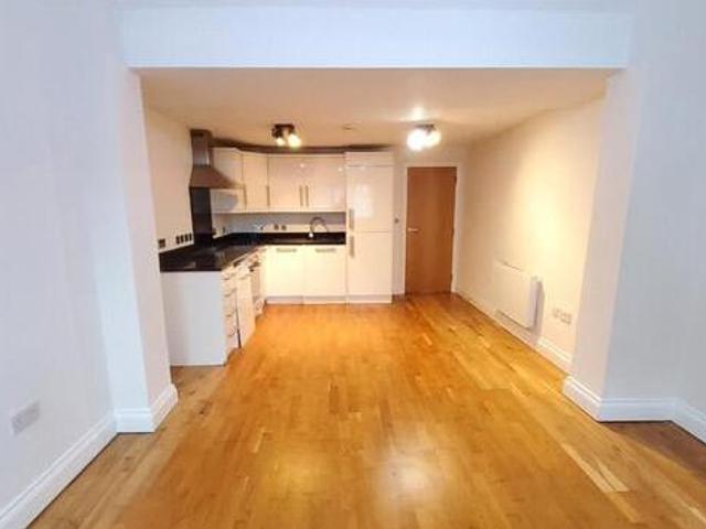 Gordon Avenue, Stanmore, 2 Bedroom Apartment