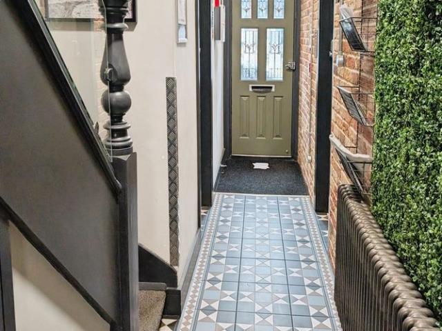 Gordon Avenue, SO14
