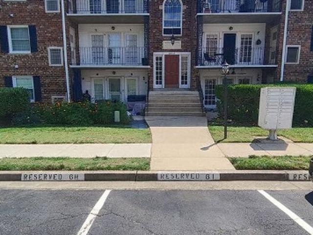 Gordon Blvd Apt 85