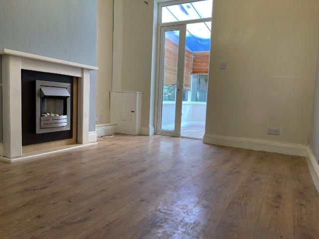 Gordon Street, Wakefield WF1, 2 bed property to rent, £775 pcm | PrimeLocation