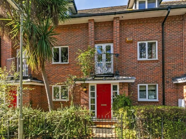 Gordon Road, Winchester, SO23 5 bed terraced house to rent £2,650 pcm £612 pw
