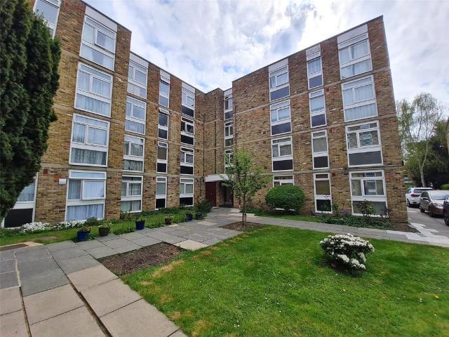 Gordon Road, Ealing, London, W5 2 bed apartment to rent £2,200 pcm £508 pw
