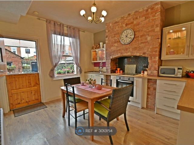 Gordon Road, Fleetwood FY7, 2 bed terraced house to rent, £850 pcm | PrimeLocation